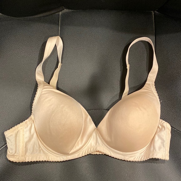 Maidenform | Intimates & Sleepwear | Maidenform Liquidcurves Bra | Poshmark